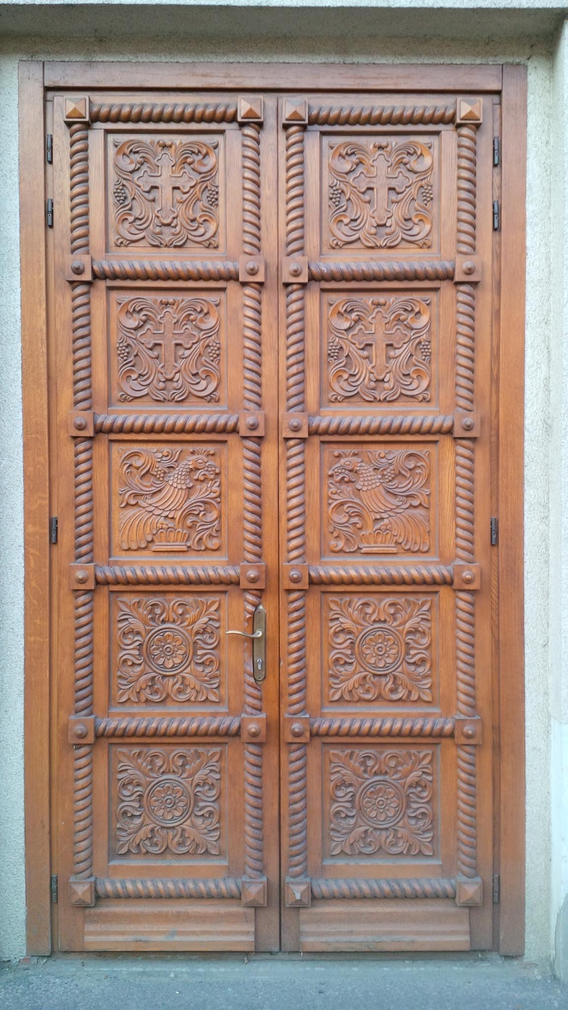 Usi exterioare din lemn stratificat - Dorafort